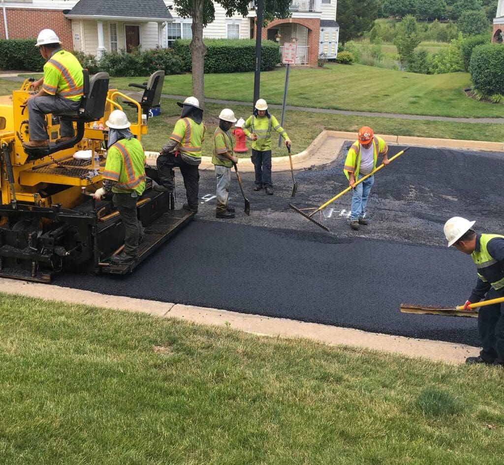 Asphalt Paving Service: Top-Quality Solutions